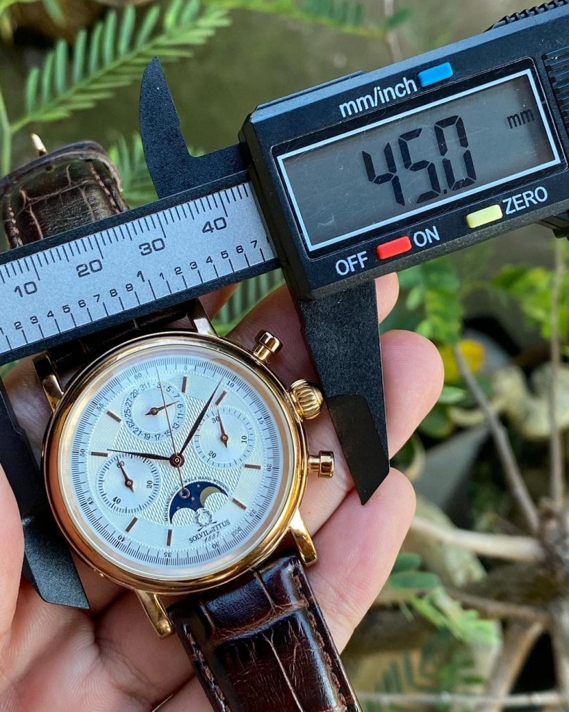 TITUS MOONPHASE